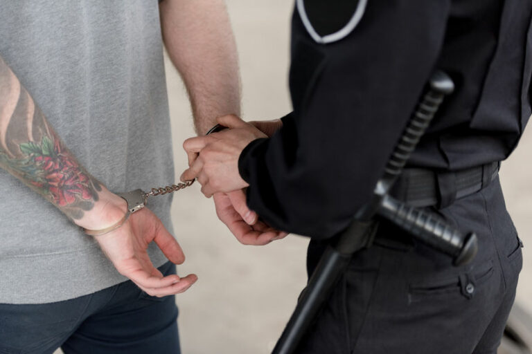 Reasons to Take a Handcuffing Class - Security Training Center